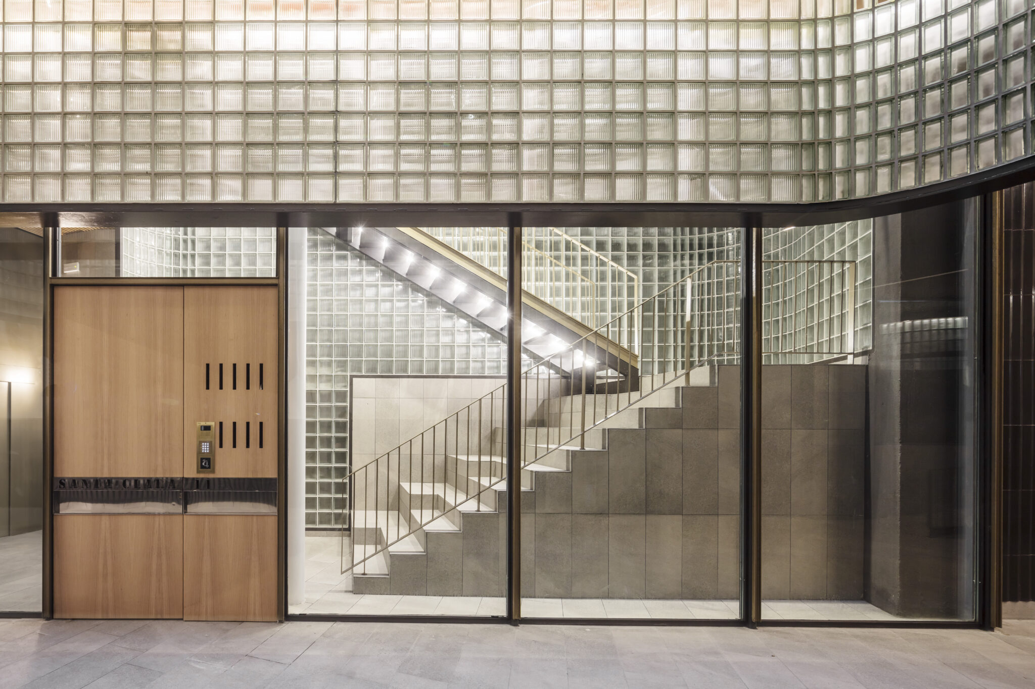 Up Close And Personal With Glass Blocks - Glass Block Warehouse