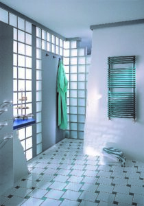 How to Incorporate Glass Blocks in Your Bathroom for a Luxurious Look ...