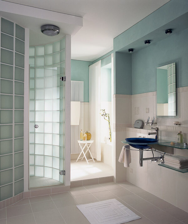 How to Incorporate Glass Blocks in Your Bathroom for a Luxurious Look ...